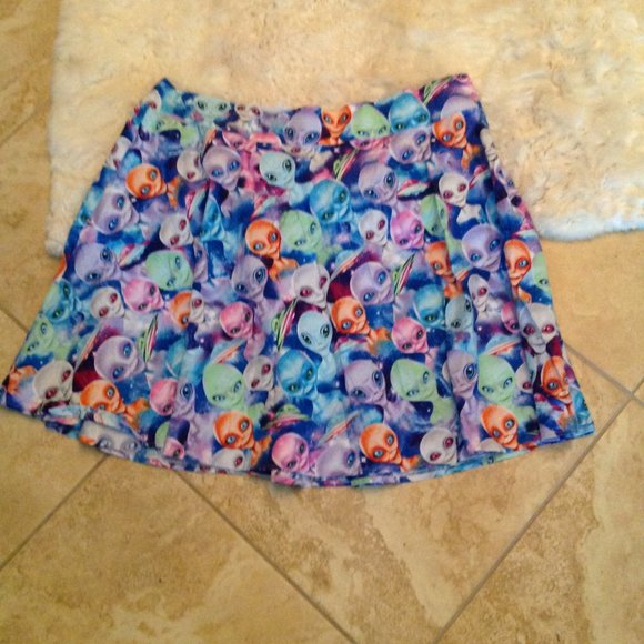 Retrolicious | Skirts | Unique Vintage Retrolicious Alien Print Skirt ...